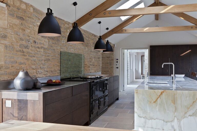 25 Inventive Kitchens with Beautiful Stone Walls