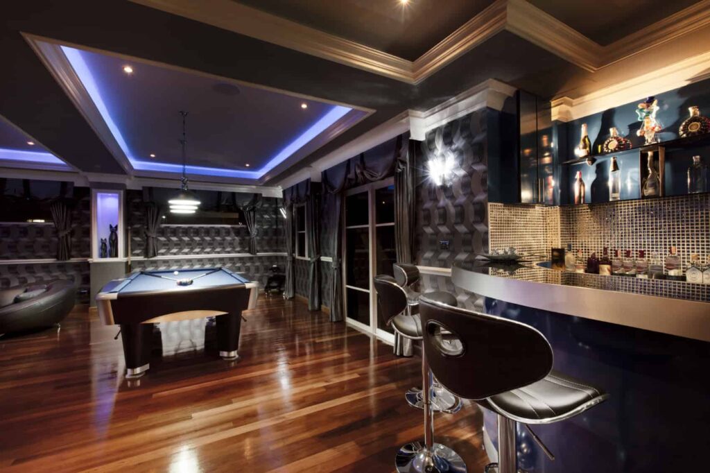 10 Spectacular Man Cave Ideas for the Ultimate Retreat